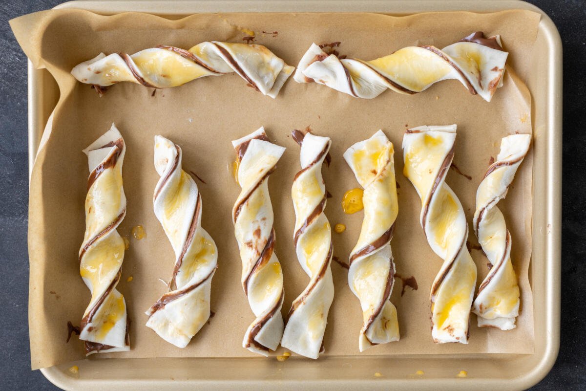 Puff Pastry Nutella Twists - Momsdish