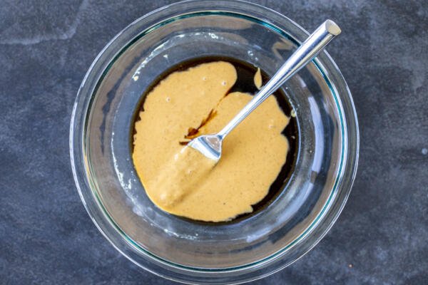 5-Minute Peanut Sauce for Spring Rolls (So Creamy) - Momsdish