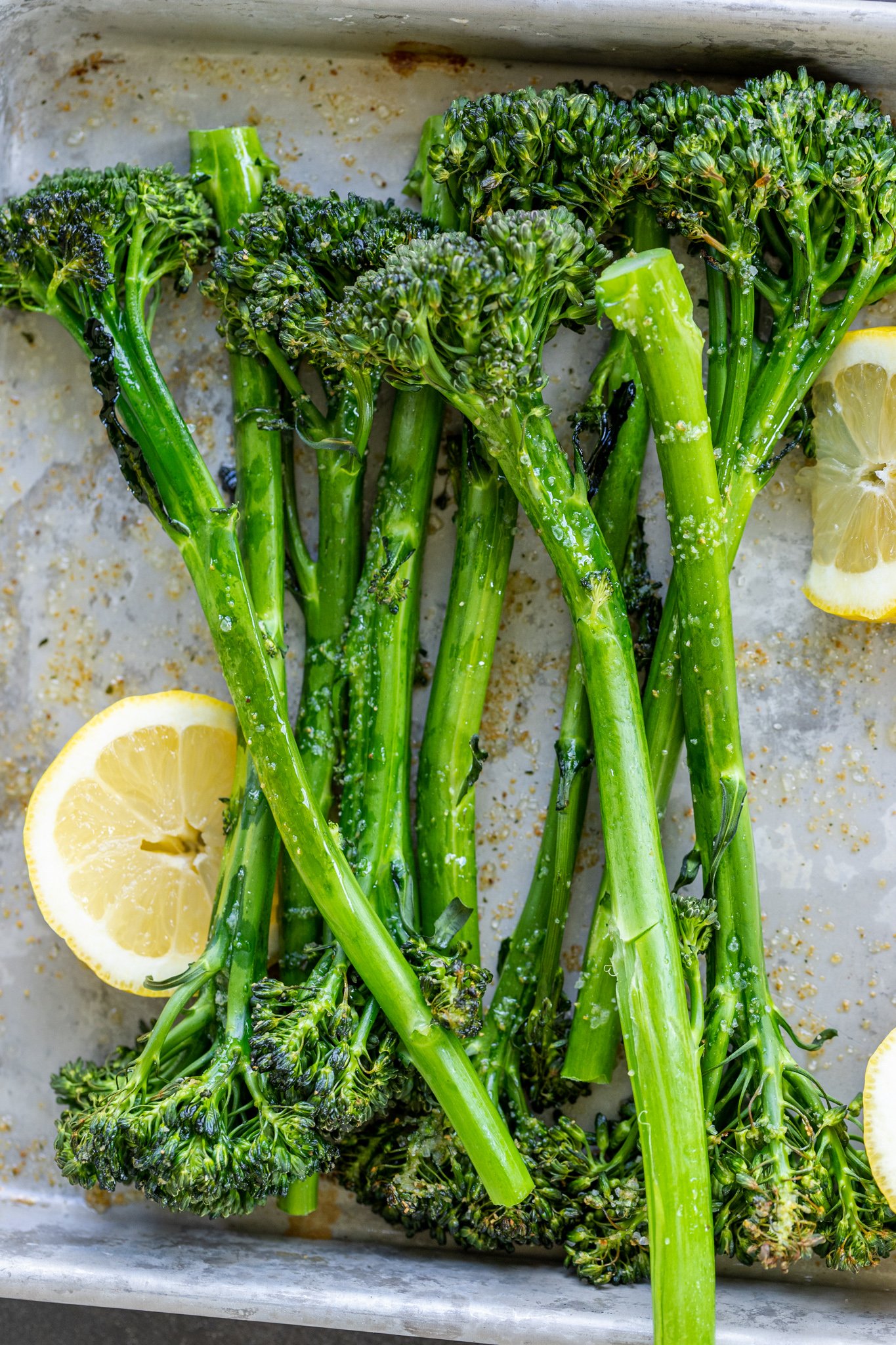 Easy Roasted Broccolini Recipe - Momsdish