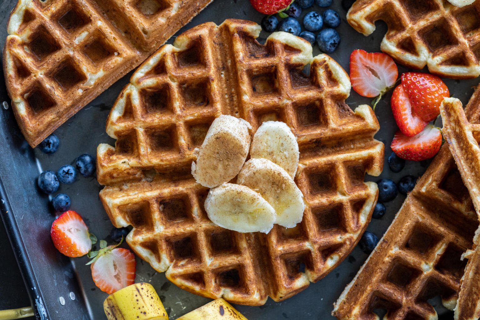 Easy Banana Waffles Recipe - Momsdish