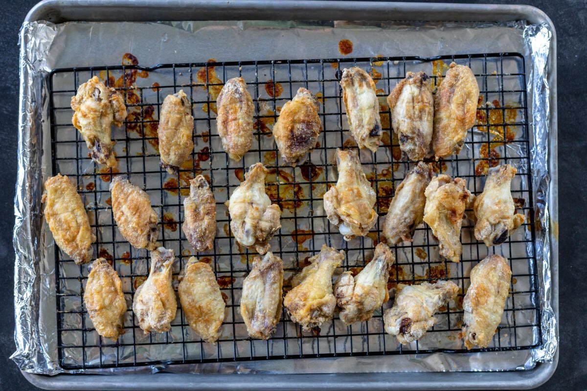 Easy Buffalo Wing Recipe - Momsdish