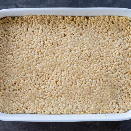 Easy Rice Crispy Treat Recipe - Momsdish