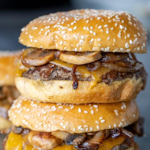 Messy Burger Recipe (Crazy Easy) - Momsdish